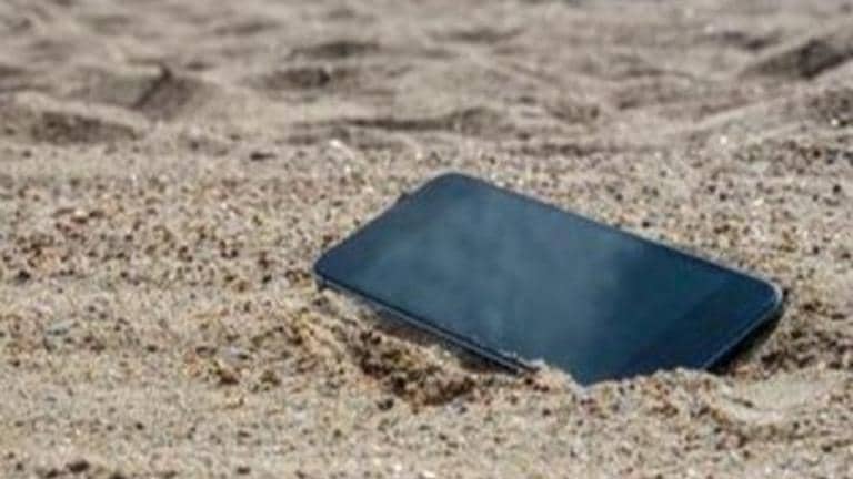 3,000 mobile phones belonging to residents of Noida 'missing', police ...