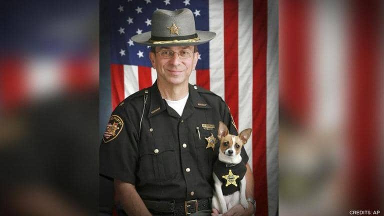 Retired Ohio sheriff, his 'world's smallest' police dog die the same ...