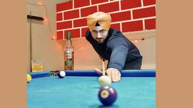 Actor Preet Bal appears in 100 Pipers games night house party ad ...