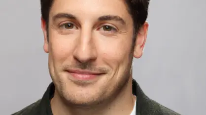 American Pie Actor Jason Biggs Reflects On His Past Struggles, Talks ...