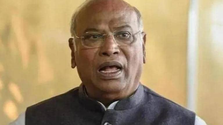 Congress sets up political affairs committees for Madhya Pradesh, Assam ...