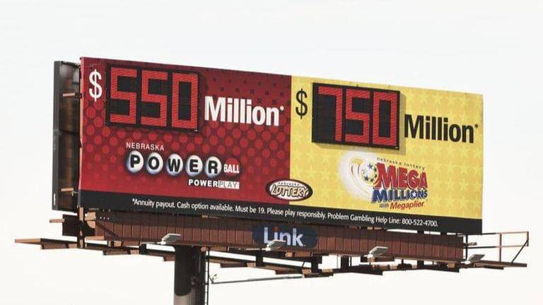 Powerball Jackpot Hits 640m As Mega Millions Grows To 750m Republic