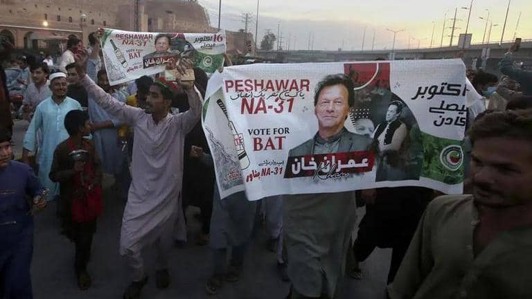 Historic Radio Pakistan building in Peshawar vandalised during violent ...