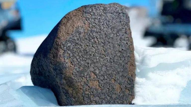 'size of a gourd' rock containing material billions of years old ...