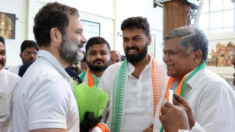 Jagadish Shettar meets Rahul Gandhi; says 'joined Congress due to BJP's ...