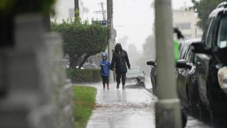 Magnitude 5.1 earthquake jolts Southern California as state gets soaked ...