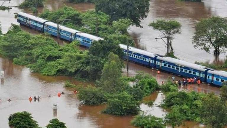 Delhi floods causes major disruption of railways; Check details of ...