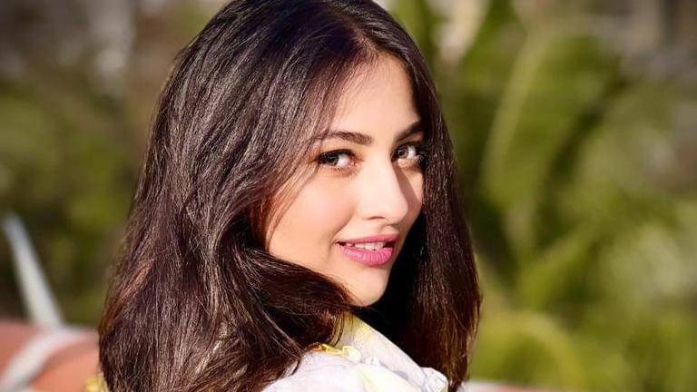 'Anupamaa' star Anagha Bhosale quits acting, cites showbiz 'tampers ... 'Anupamaa' star Anagha Bhosale quits acting, cites showbiz 'tampers ...