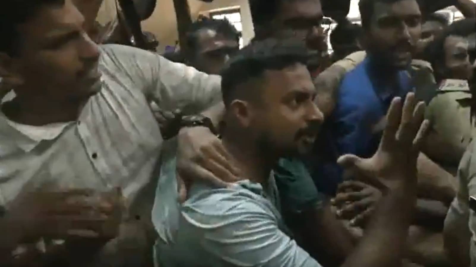 Congress' Student Wing, KSU, Stages Protests Against SFI at Kerala ...