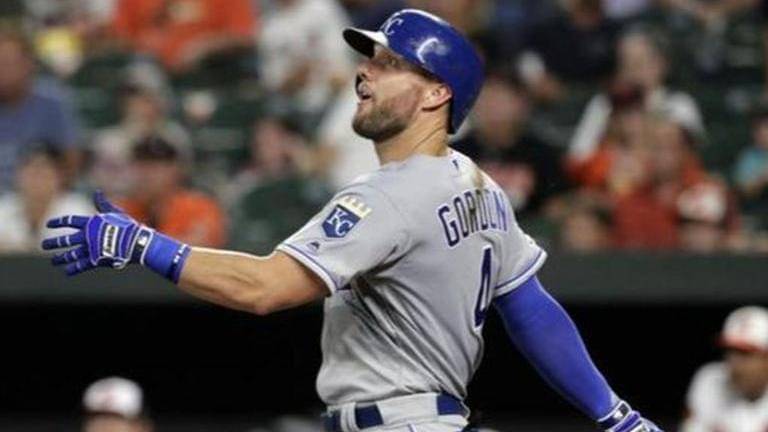 Alex Gordon net worth: How much is the retiring KC Royals legend worth ...