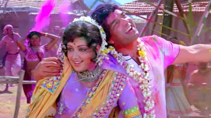 Hema Malini Sings Sholay's Iconic Song Holi Ke Din As She Wishes Her ...