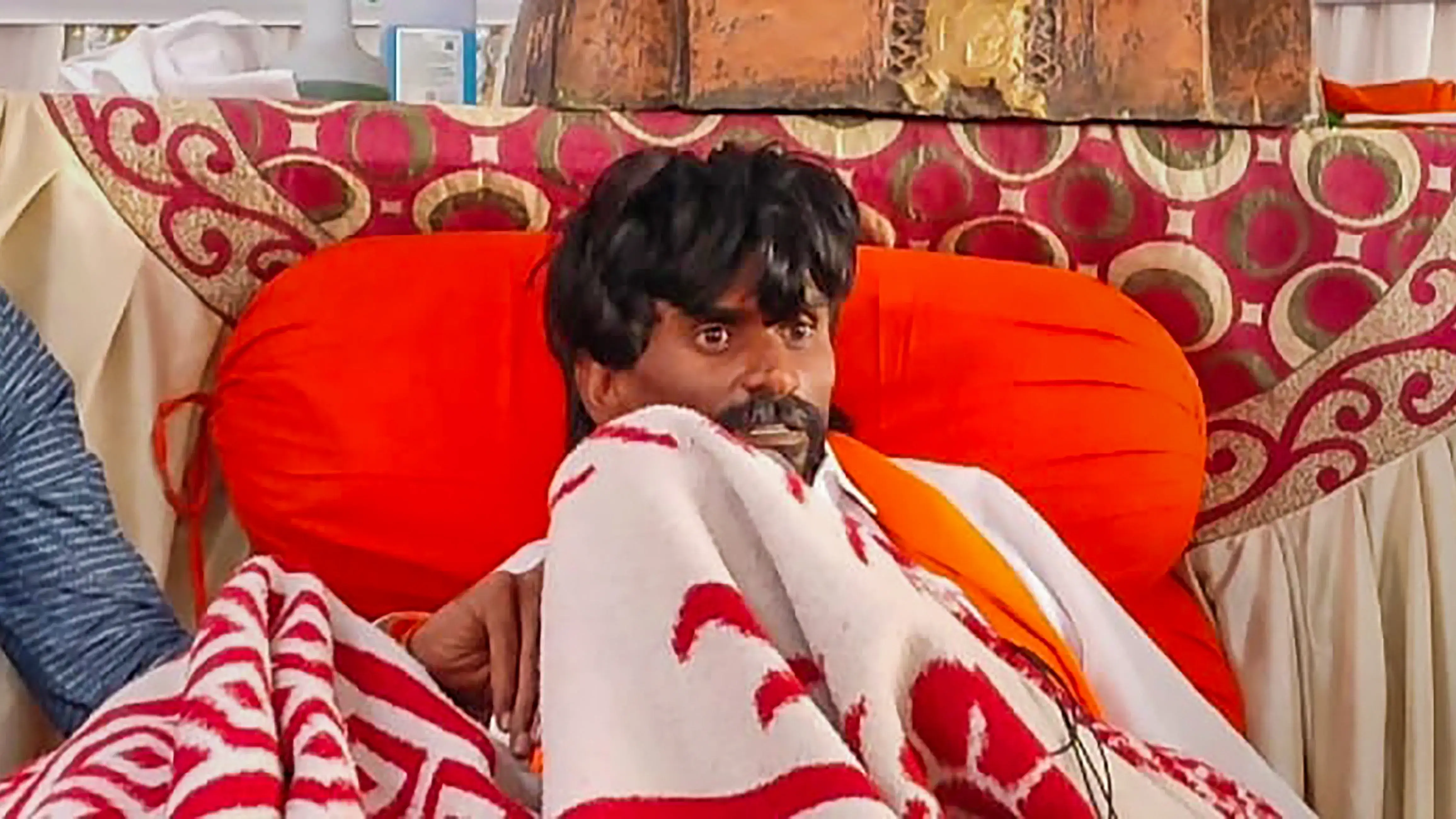 Maratha Quota Activist Manoj Jarange Ends His 9-Day Hunger Strike ...