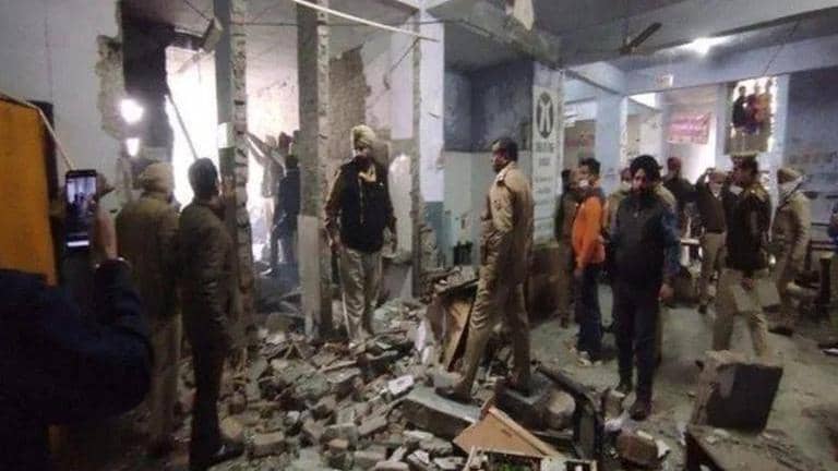 Pakistani national among 5 chargesheeted in Ludhiana court blast case ...