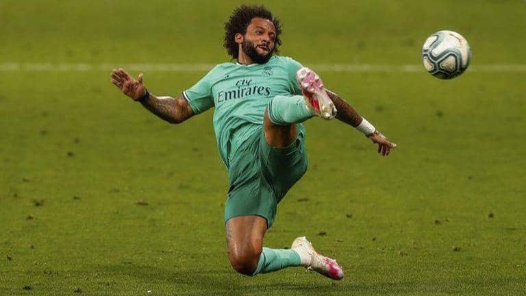 Madrid defender Marcelo injures left leg | Republic World