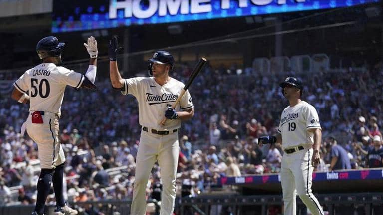 MLB Scores: Castro hits 2 of Minnesota's 4 home runs in 9-7 win over ...