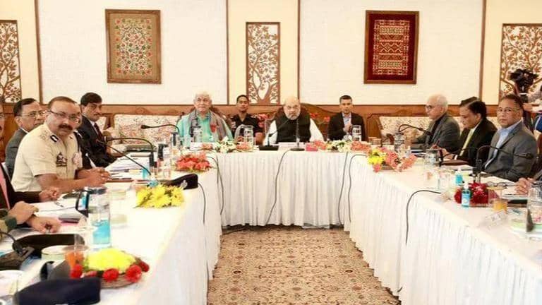 Amit Shah reviews security situation in J&K, calls for dismantling terror ecosystem | Republic World