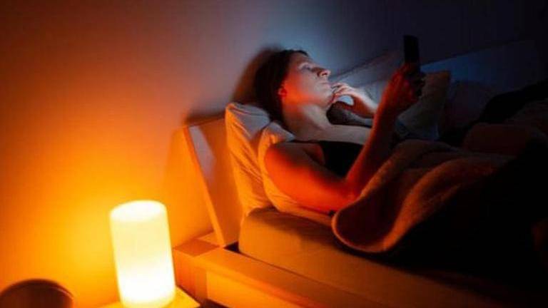 Dimming lights before bedtime could reduce risk of gestational diabetes ...