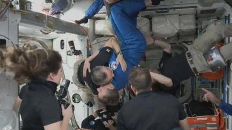 Welcome aboard! NASA's Crew-6 astronauts join ISS residents after day ...