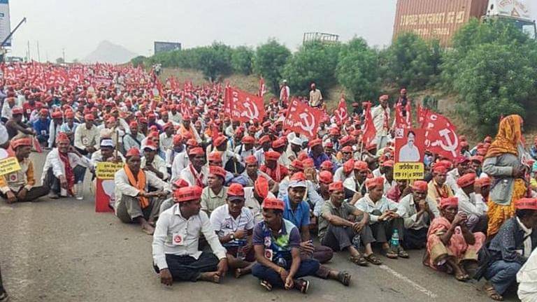 Maharashtra Farmers, tribals marching to Mumbai with list of demands | Republic World