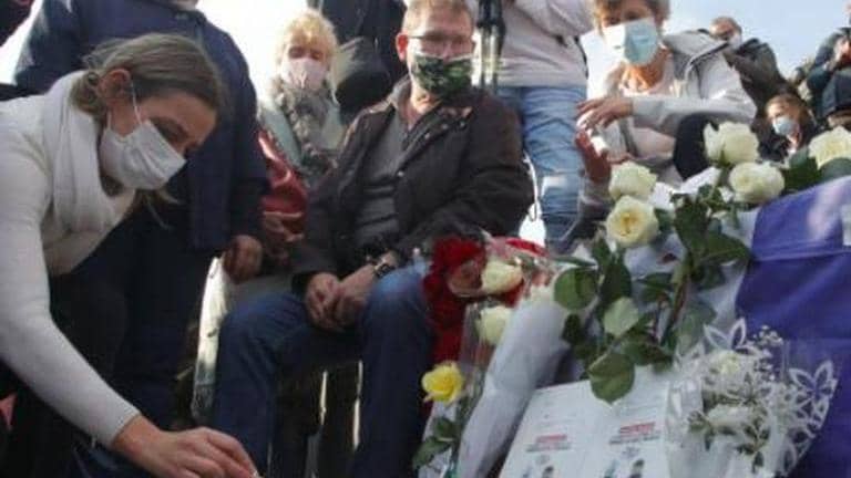 Hundreds attend funeral of Samuel Paty's alleged attacker who beheaded ...