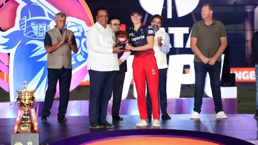 From Ellyse Perry to Shreyanka: Full List of WPL 2024 award winners, Orange & Purple Cap holders ...