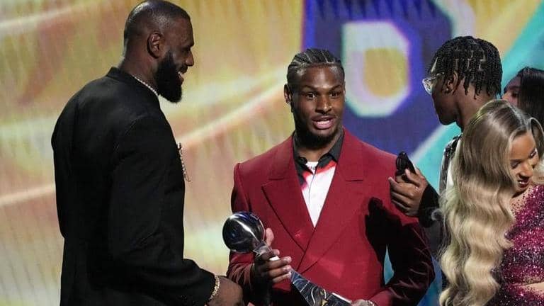 Who is Bronny James? LeBron’s oldest son has carved his own basketball path | Republic World