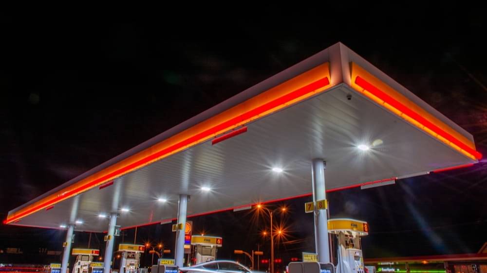 India's LNG transport sector set for growth with 400 stations expected ...