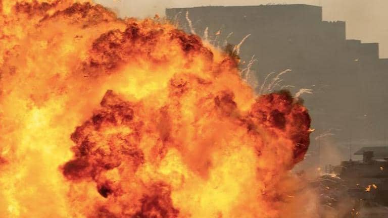 One killed & 4 injured as oil tanker explodes at dockyard in Thailand ...