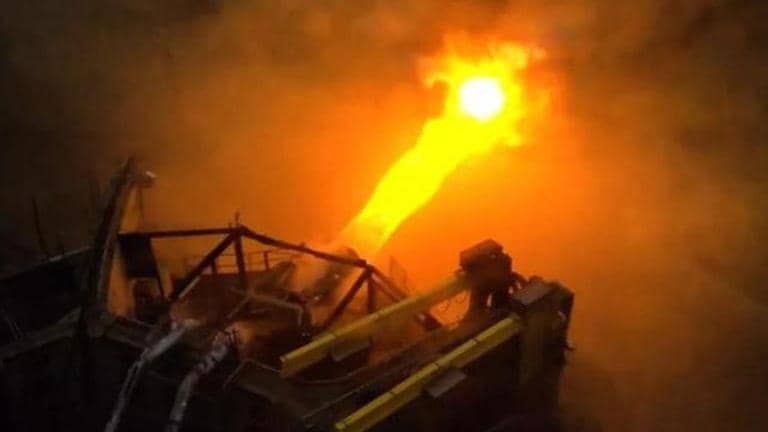 SpaceX makes fire meet water in test to save launch pad from Starship's ...