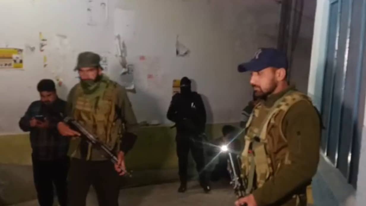 Jammu and Kashmir: Forces Cordon Off Poonch After Midnight Grenade ...