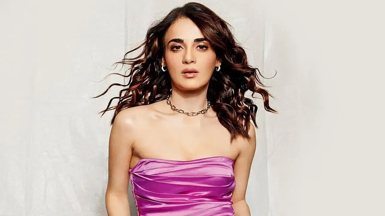 Radhika Madan opens about facing body shaming | Republic World