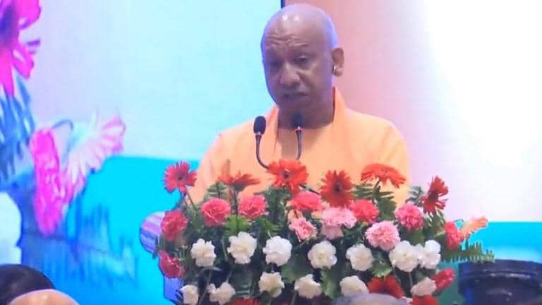 Yogi Adityanath stresses on use of social media for promoting 'double-engine' govt's ...