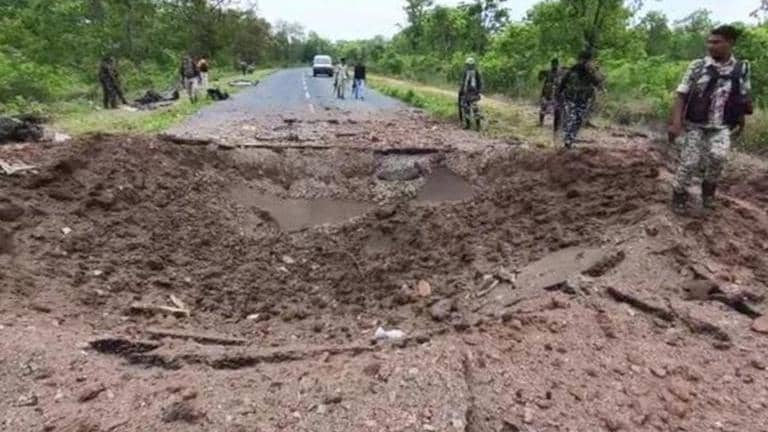 Dantewada attack LIVE updates: Amit Shah speaks to Chhattisgarh CM ...
