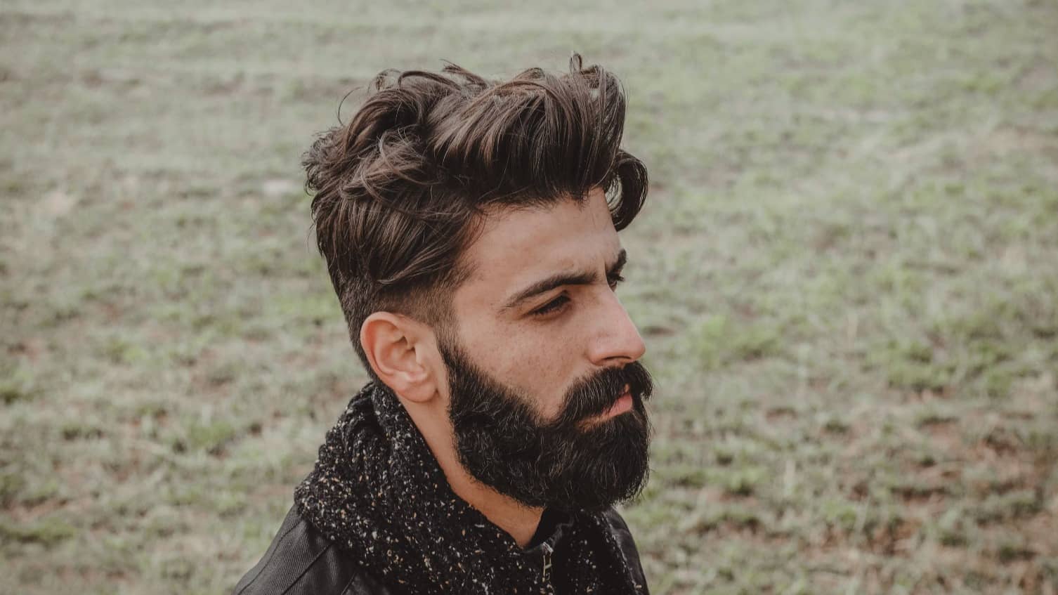 Summer Hair Care Routine For Men To Achieve Shiny, Wavy Locks ...