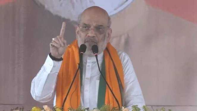 Mamata Can Never Stop Infiltration Into Bengal: Amit Shah in Balurghat, Says Will Implement CAA ...