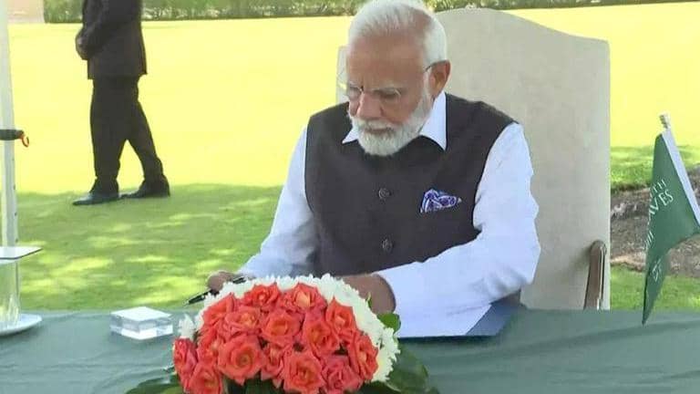 PM Modi visits Heliopolis War Cemetery in Cairo, pays respect to Indian ...