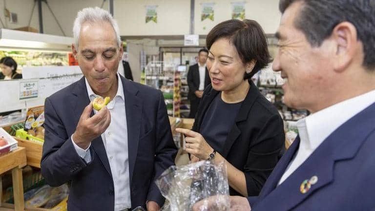 US envoy to Japan Rahm Emanuel visits Fukushima to eat fish | Republic ...