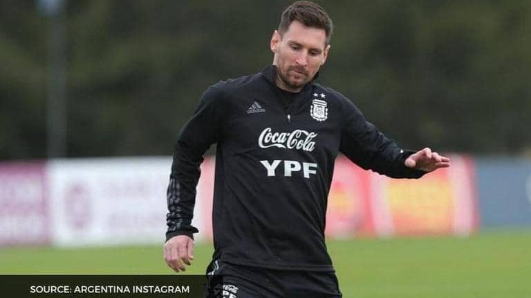 Is Messi playing tonight? Argentina team news vs Paraguay | Republic World