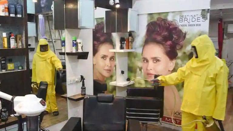 'If salons can run, why not spas': HC asks AAP govt | Republic World