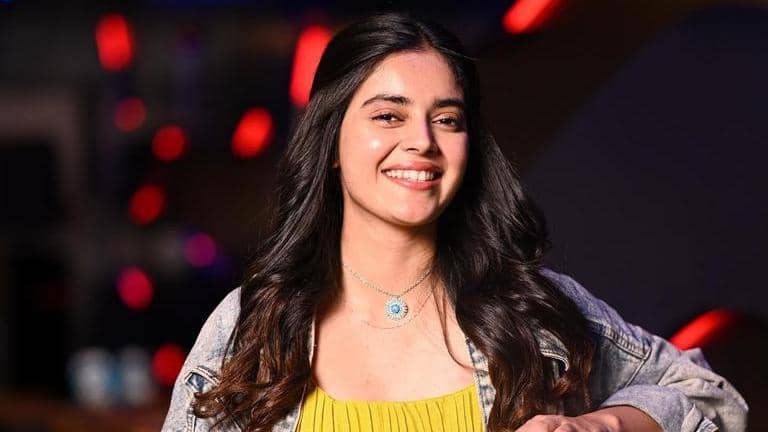 Meet Kushitha Kallapu, YouTuber who has bagged Mahesh Babu starrer ...