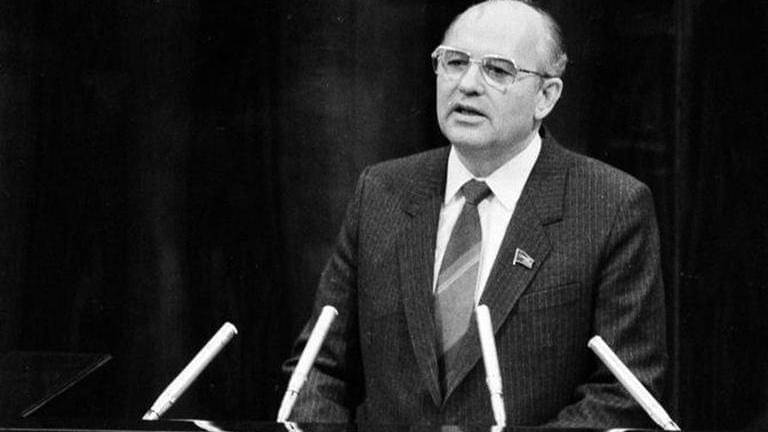 Mikhail Gorbachev: Why last Soviet leader won Nobel Prize & how he put ...