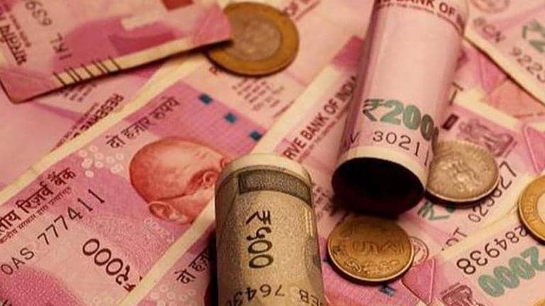 Rupee rises 9 paise to 82.31 against US dollar | Republic World