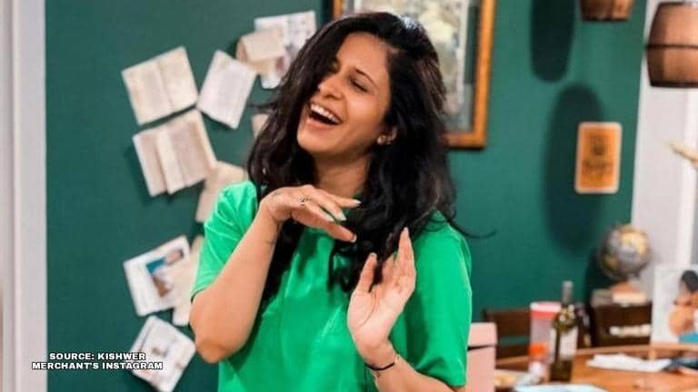 Kishwer Merchantt 'looks back at all things beautiful', fans call her ...
