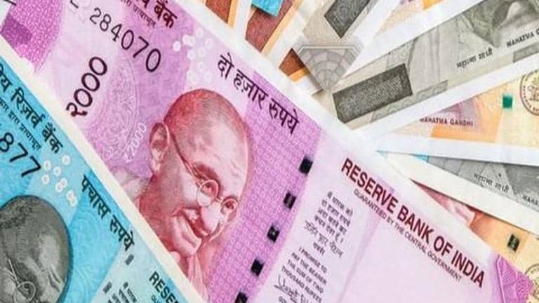 Rupee rises 4 paise to close at 82.47 against US dollar | Republic World