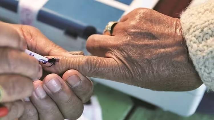 Relatives turn rivals in MP assembly polls | Republic World Relatives turn rivals in MP assembly polls | Republic World