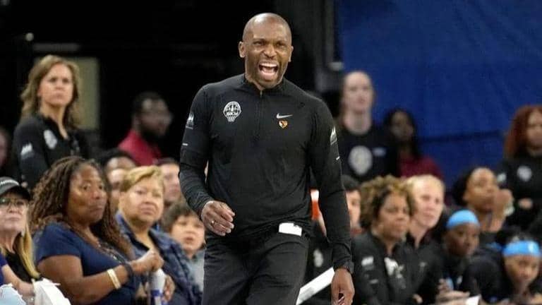 James Wade leaves Chicago Sky to join Toronto Raptors | Republic World