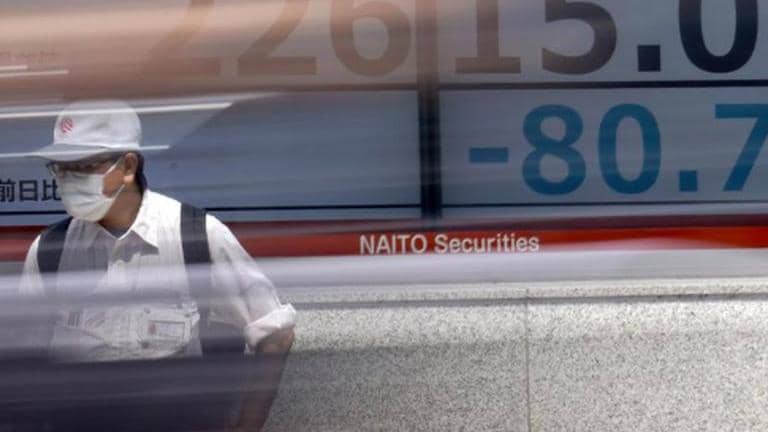 Unemployed US tech worker turns to baking for dough- Republic World