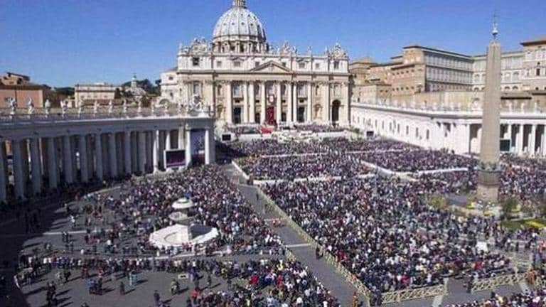 Holy Mass Row: Body of priests writes to Vatican, vouches for Mass ...