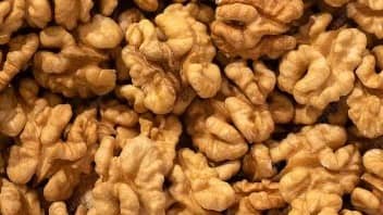 Suffering From Skin Allergies? Nutrient Rich Nuts Can Help You Deal ...