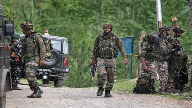 J-K: Anti-terror ops enter day 2 in Poonch, searches on to recover terrorist body | Republic World
